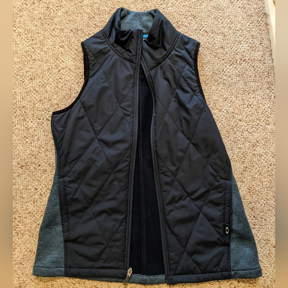 Oakley | Jackets & Coats | Oakley Vest | Poshmark